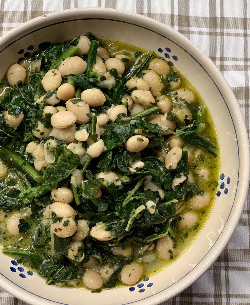 Spicy soup of Controne beans and black cabbage. - chiaramaci