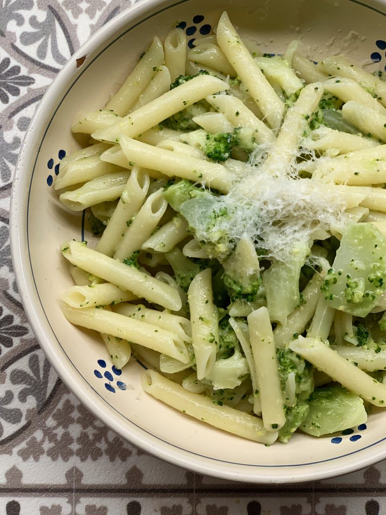 Penne, broccoli e colatura di alici. - chiaramaci